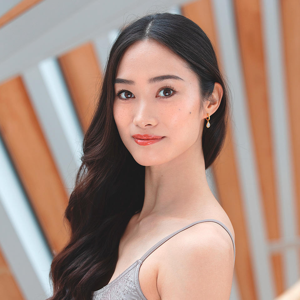 英国ロイヤル・バレエ 『くるみ割り人形』に主演した金子扶生に聞く「金平糖が床に落ちるクリスピーな感じを表現できたら」｜チャコット